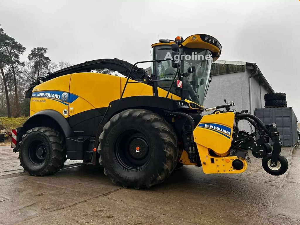 New Holland FR 850 krmni kombajn