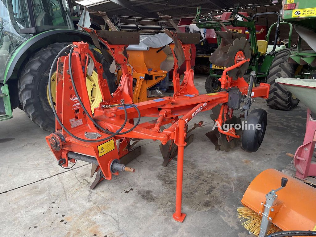Kuhn Multi Master reverzibilni plug