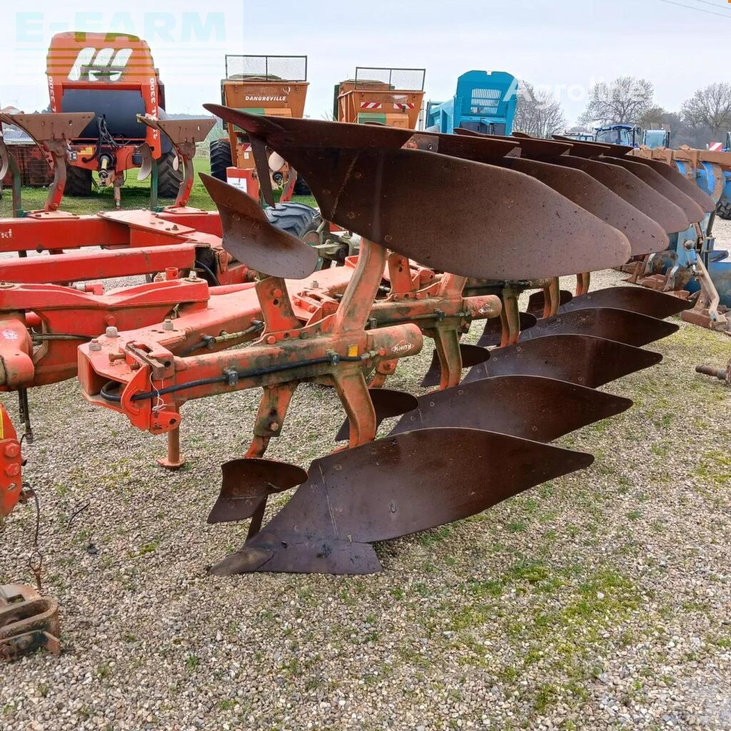 Kuhn mm112 reverzibilni plug