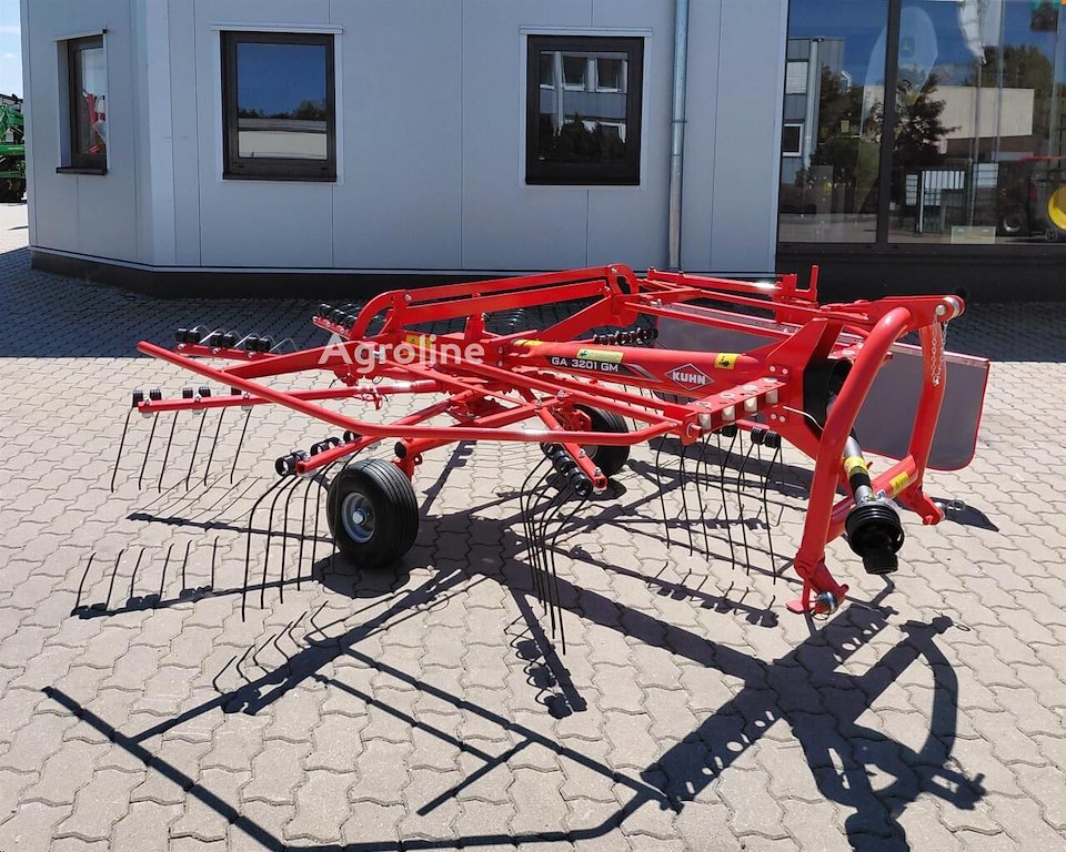 Novi Kuhn GA 3201GM sakupljač sena
