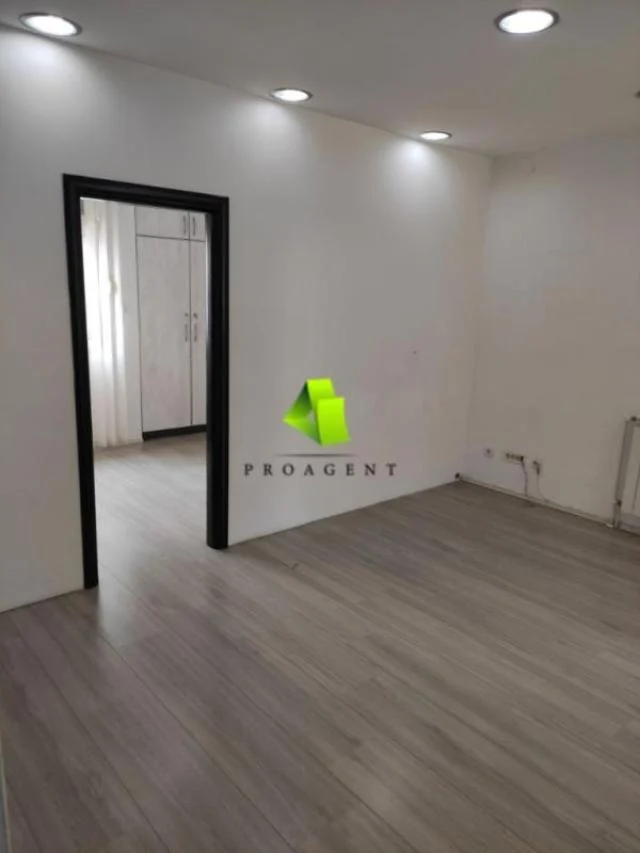 Poslovni prostor u pešačkoj zoni ID#8692