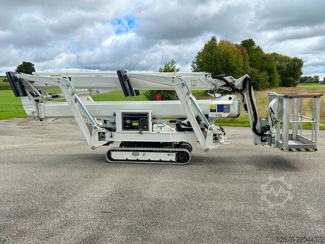 Artikulisan teleskopski bum lift
EasyLift RA 31