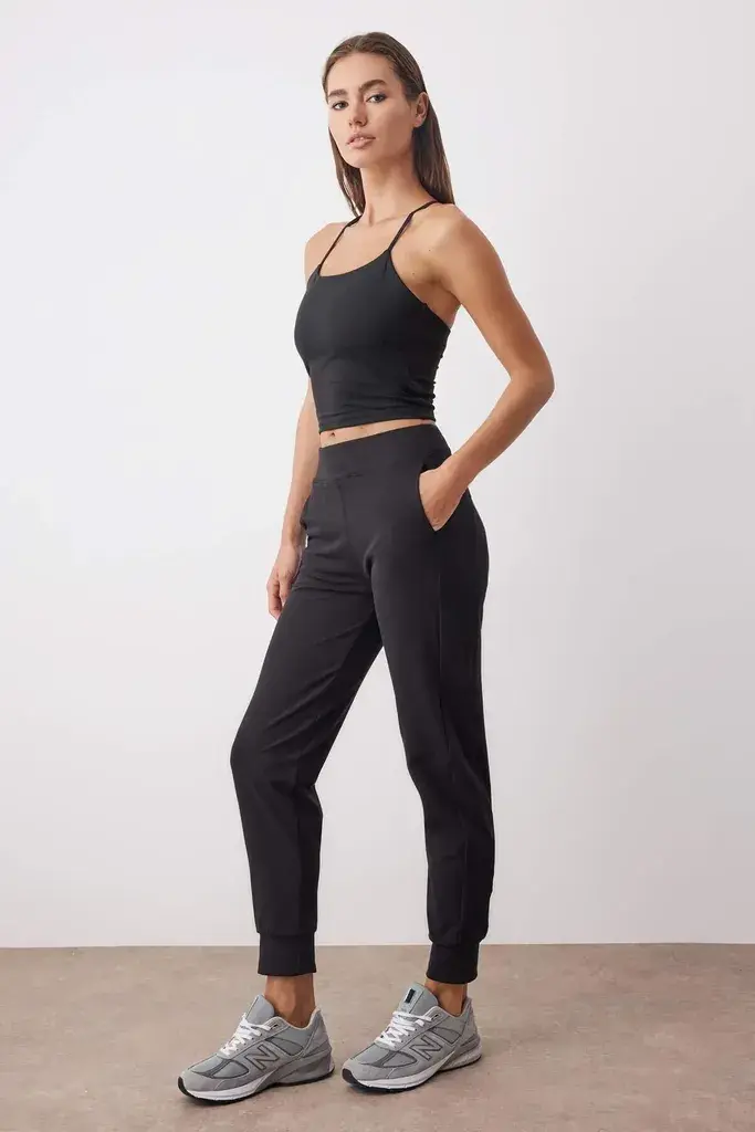 Trendyol Milla Ženski donji deo Thmaw26Ea00002, Crne