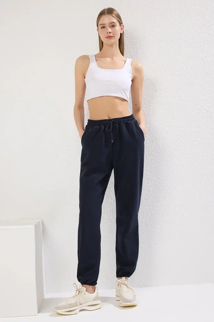 Trendyol Milla muške pantalone TWOAW21EA0168, Tamnoplava-tamna plava