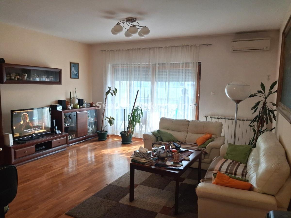 Petosoban stan na prodaju, Liman 3, Novi Sad, 148m², 457.320 €