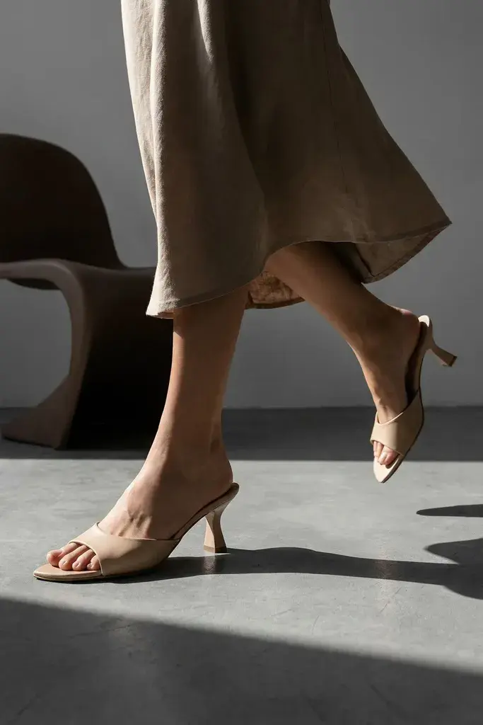 Trendyol Shoes Ženske papuče Takss25To00111, Bež