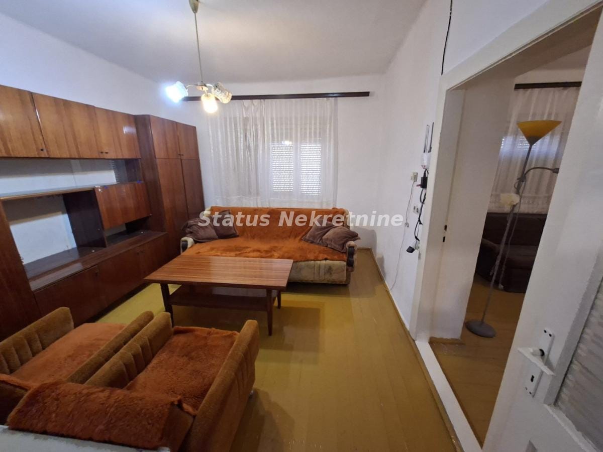 Kuća na prodaju, Centar, Mali Iđoš, 257m², 35.000 €