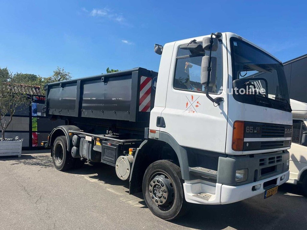 Prodaje se DAF AV65NC kiper na aukciji