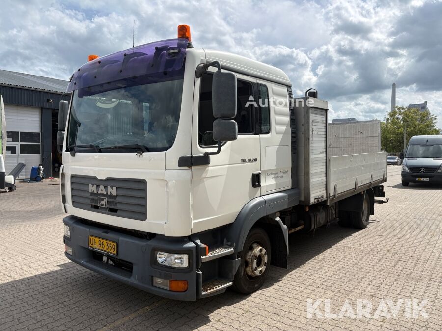 Prodaje se MAN TGL 10.210 kamion s ravnom platformom na aukciji