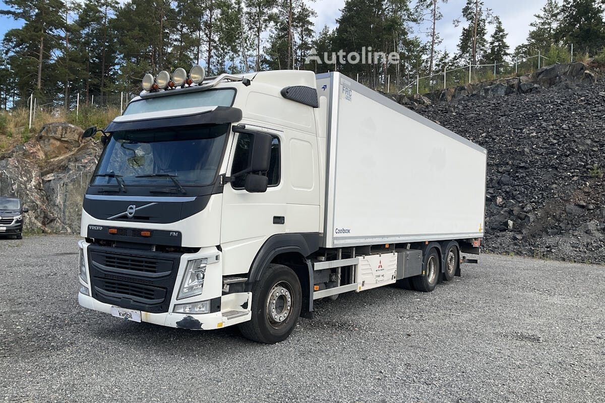 Prodaje se Volvo FM 6x2 kamion furgon na aukciji