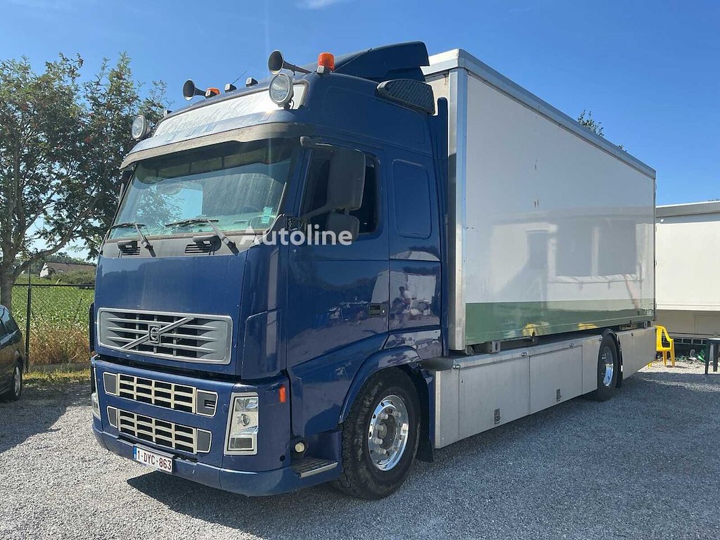 Prodaje se Volvo FM/FH 4x2 kamion furgon na aukciji