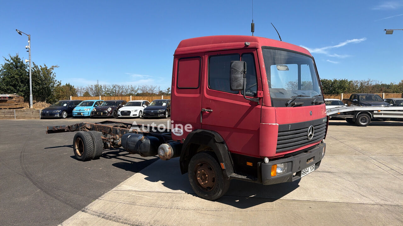 Prodaje se Mercedes-Benz 814 kamion šasija na aukciji
