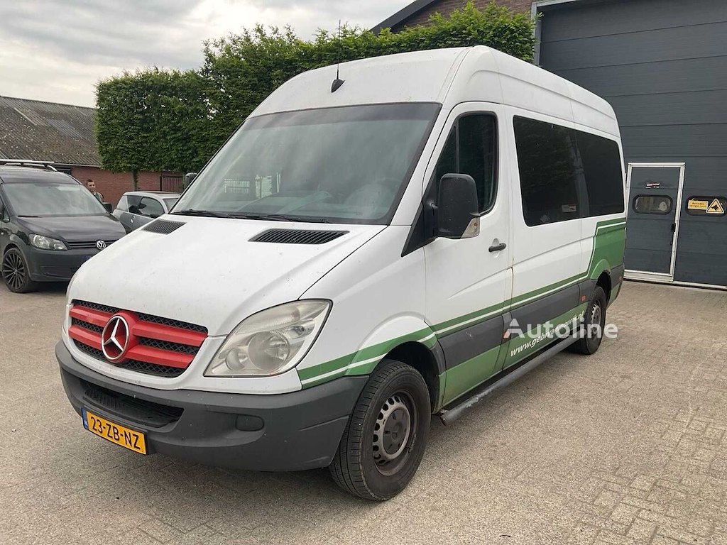 Prodaje se Mercedes-Benz Sprinter putnički minibus na aukciji