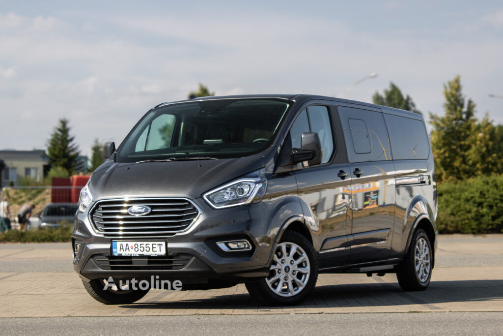 Ford Tourneo Custom putnički minibus