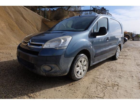 Prodaje se Citroen Berlingo 1.6 HDI laki furgon na aukciji