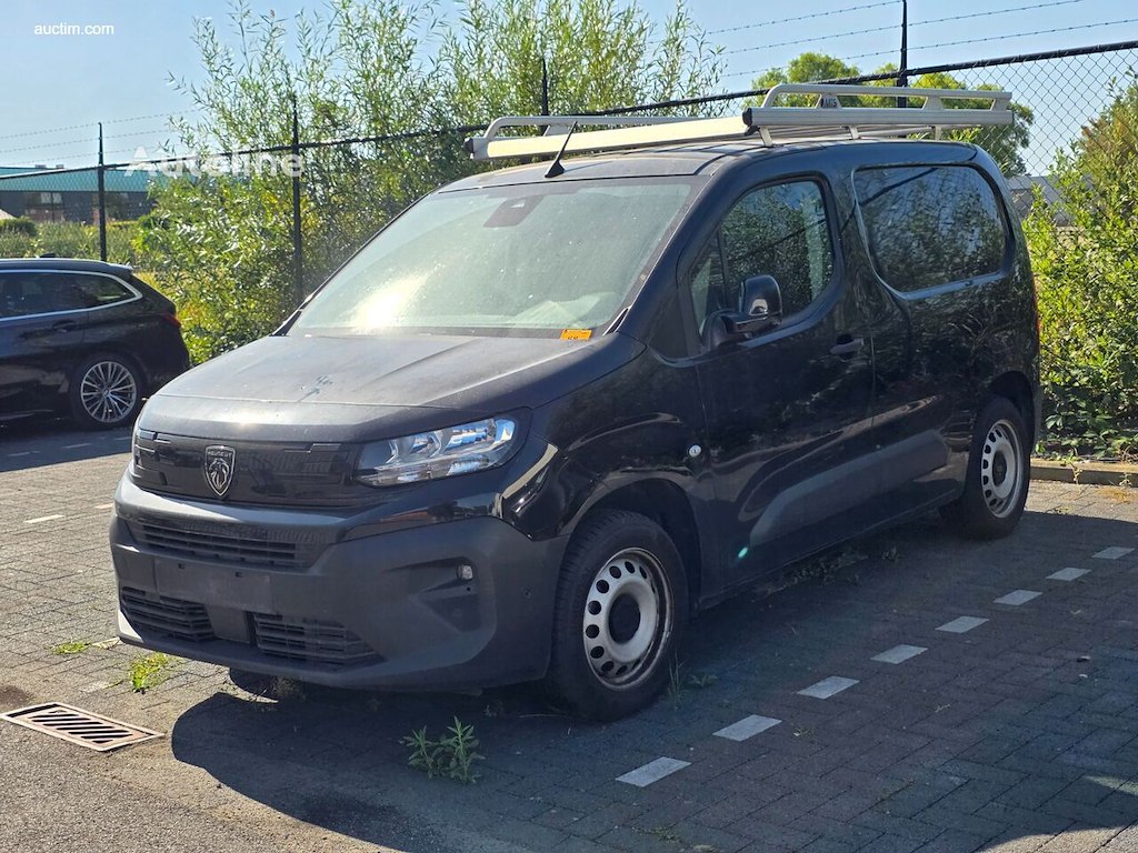 Prodaje se Peugeot Partner laki furgon na aukciji