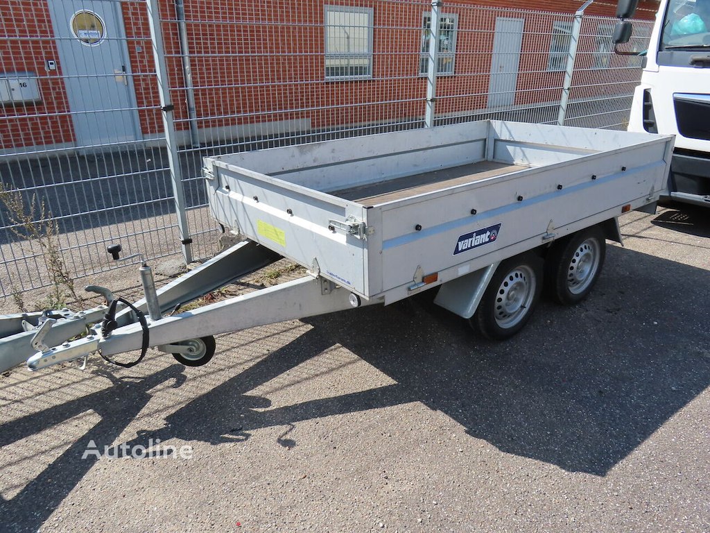 Prodaje se A9486 L16 - Trailer VARIANT 756AS-2023, 750kg (FM8070) prikolicu sa ravnom platformom na aukciji