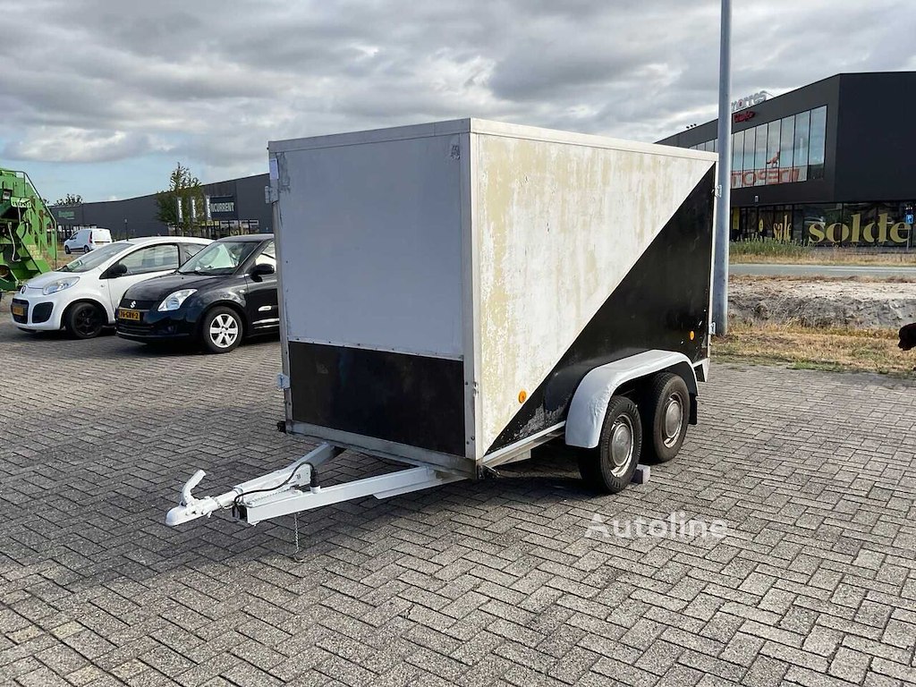 Prodaje se Bakwagen prikolicu furgon na aukciji