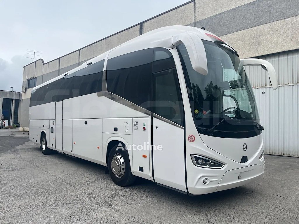 Irizar i6s turistički autobus