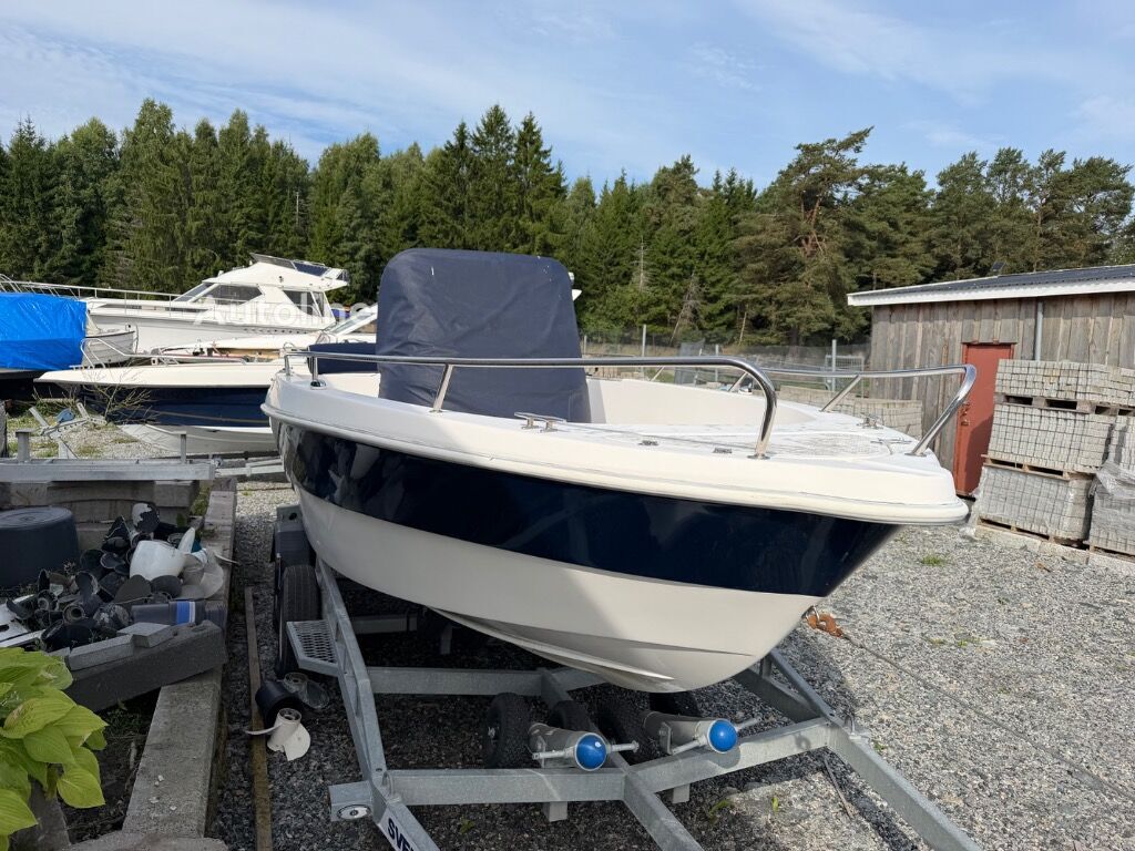 Prodaje se Båt 2006 Ocean Master med 150 hk Evenrude 605 čamac na aukciji