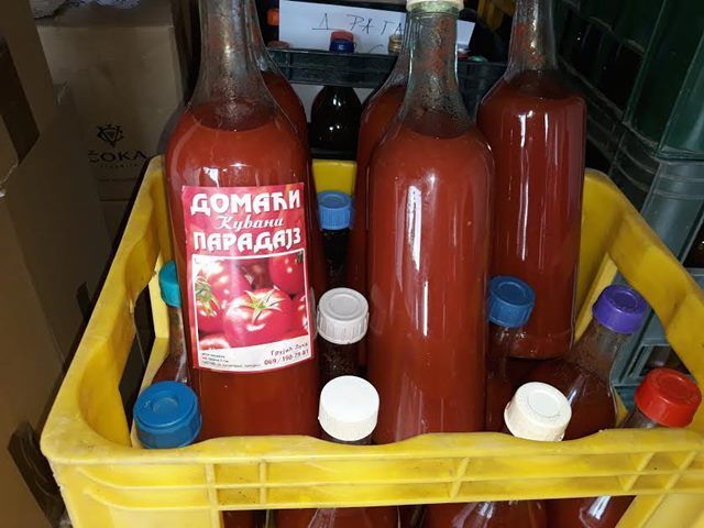 Prodajem domaći paradajz