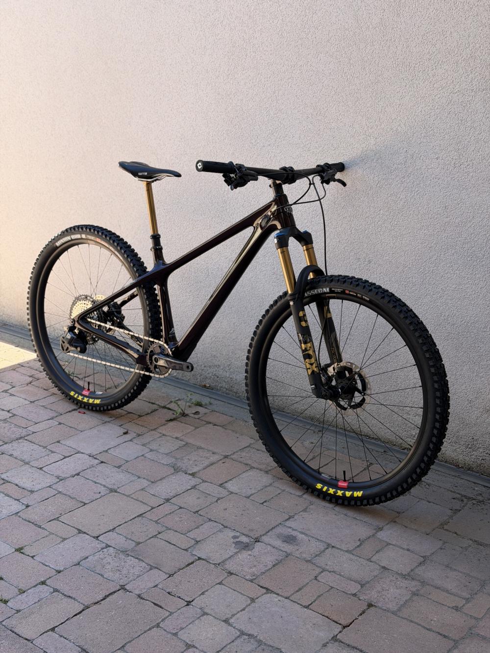Yeti ARC 2025 XT Di2 M redrum