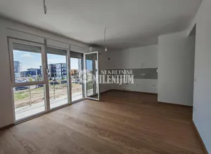 Prodaja Stan - Beograd, Surčin Centar