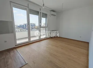Prodaja Stan - Beograd, Surčin Centar