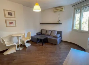 Izdavanje Stan - Beograd, Stari Grad: Centar - Skupština - Terazije