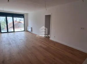 Prodaja Stan - Beograd, Voždovac centar