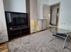 Izdavanje Stan - Novi Sad
