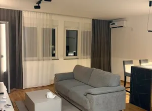 Izdavanje Stan - Beograd