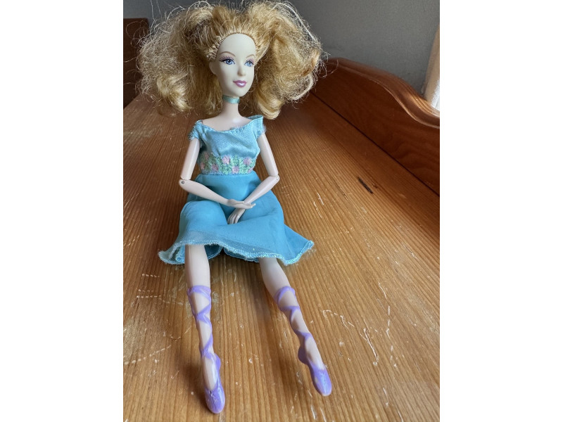 Lutka Barbie Princess Hadley 12 Tancujućih Princeza