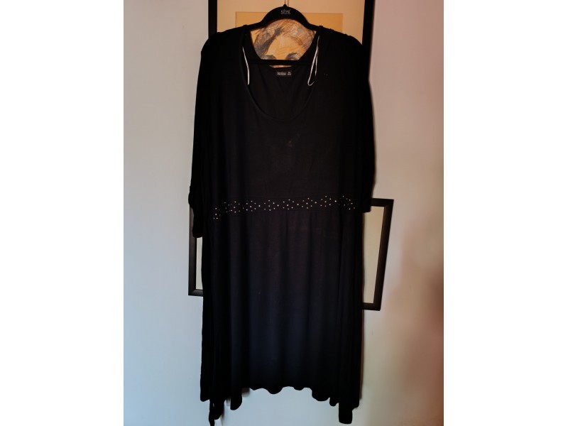 Dve haljine Janina 50 i M&S 22