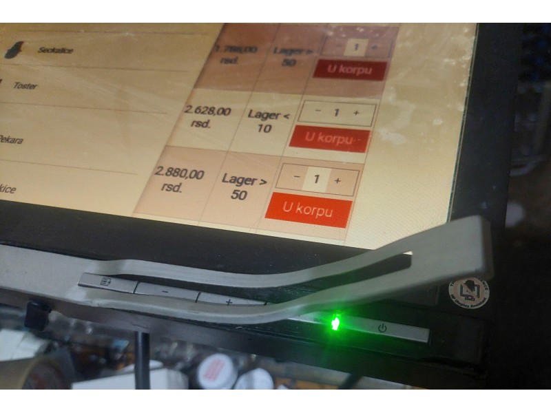 HP LA2405wg 24" m7