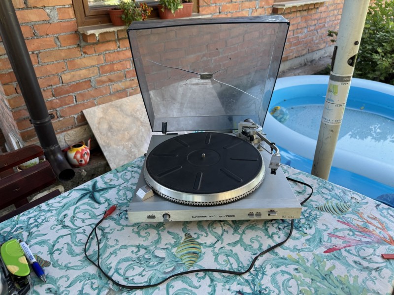 RIZ Turandot gm 7605 hi-fi gramofon