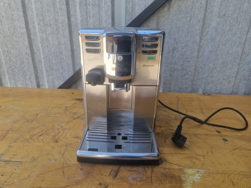 kafe masina Saeco