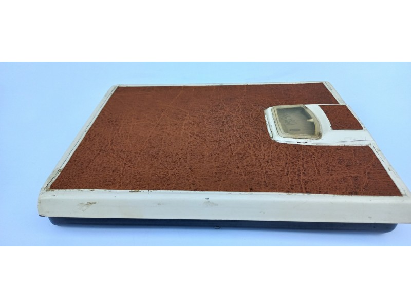 Vaga 0-136 KG (U.S.A.)
