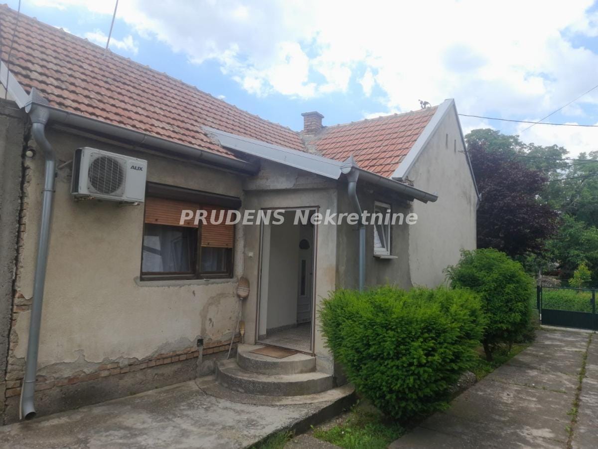 Kuća na prodaju, Surčin, Beograd, 70m², 234.000 €