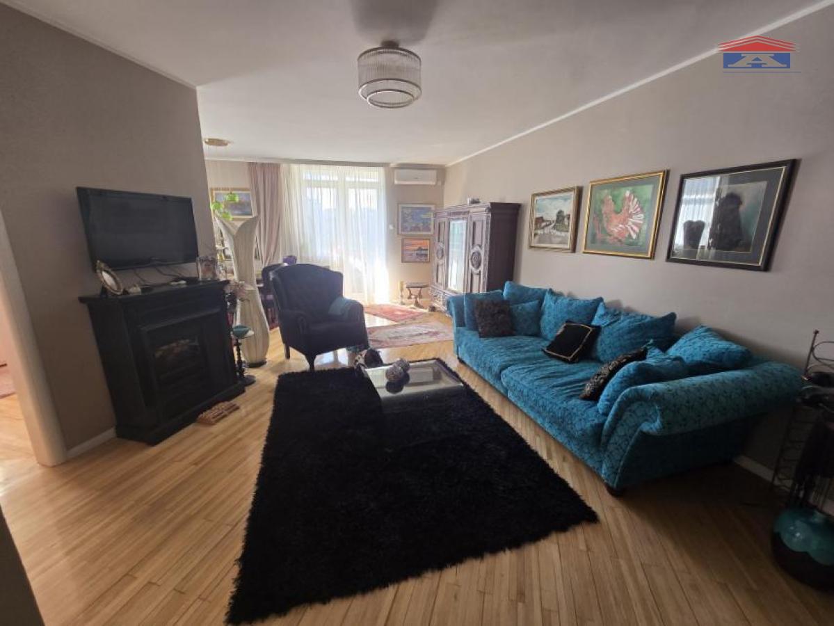 Trosoban stan na prodaju, Bulevar Evrope, Novi Sad, 86m², 236.900 €