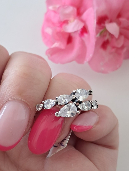 Nov Pandora elegantan prsten kamencici 19,5mm 925