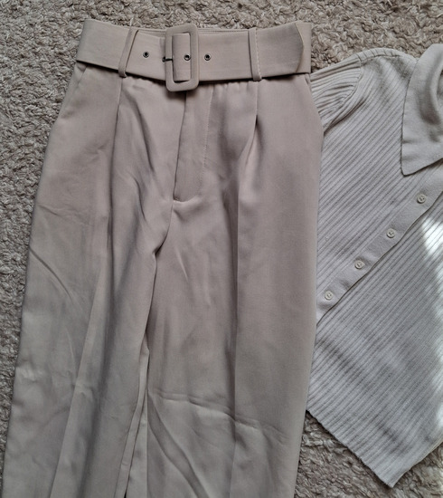    ZARA pantalone sa kaišem ☆ Vel XS ☆