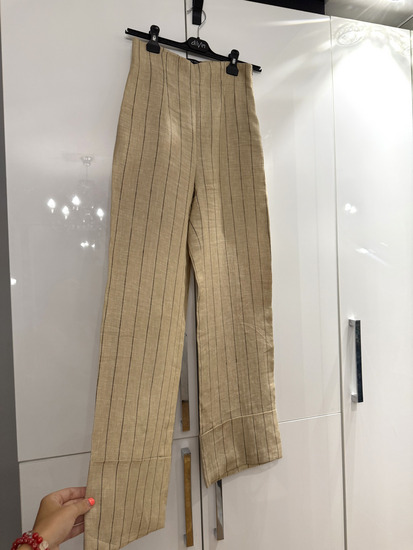 Lanene pantalone Zara