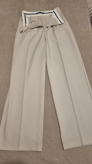 ZARA pantalone slonova kost S