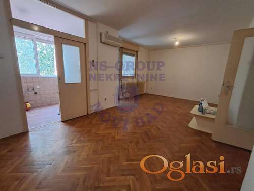 576670-Stan na Novom Naselju