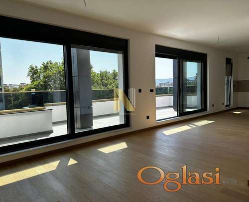 Nesvakidašnji penthouse u blizini Limanske pijace