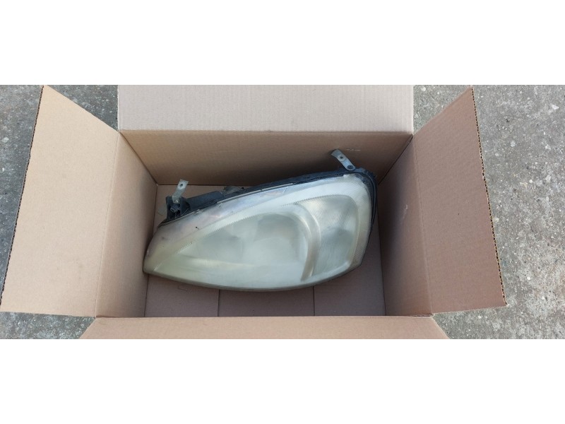 Far Opel Corsa C
