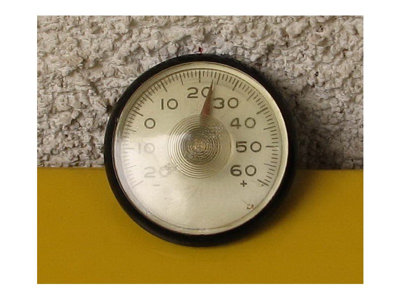 = Termometar 4.5 cm - Sa magnetom