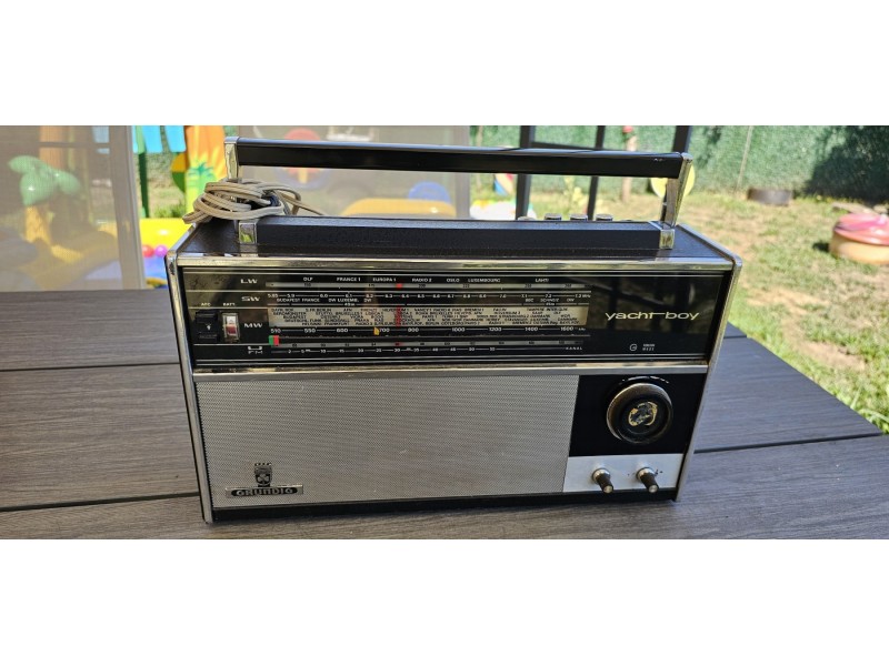 Grundig Yacht Boy tranzistorski radio