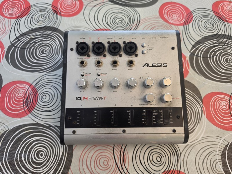 Alesis IO-14 FireWire audio and MIDI interface-Pre Amp